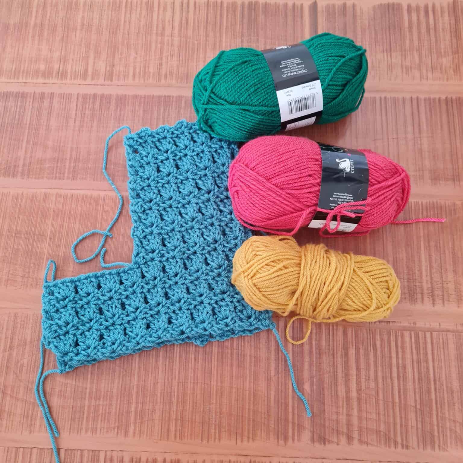 Basic Crochet Christmas Stocking Pattern - Sandra Stitches