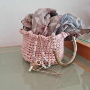 Bulky Yarn Crochet Basket Pattern - Rosy - Sandra Stitches